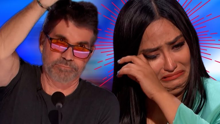 Contestant Won’t Stop Singing When Simon Says STOP! - Look-here