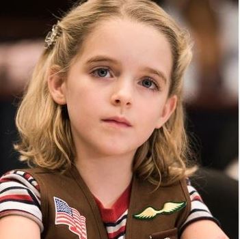 “In this photo, she is only 10 years old — here’s what she looks like ...
